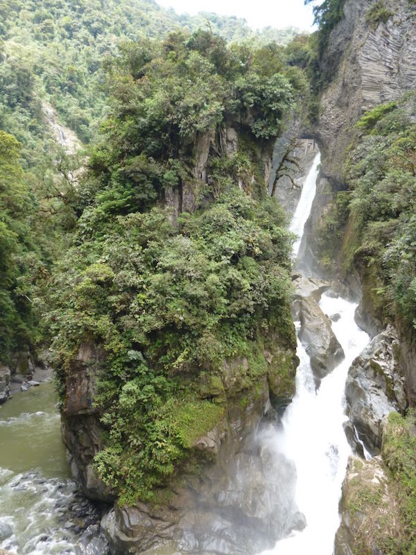 Schommel in de wolken | Casa del Arbol, Ecuador | We Are Travellers