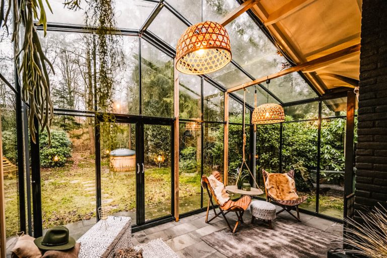 Slapen in een huisje in de natuur: de 11 tofste plekken!